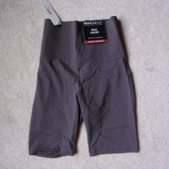 Miraclesuit | Shorts | Womens Miraclesuit Athleisure Tummycontrol Bike ...